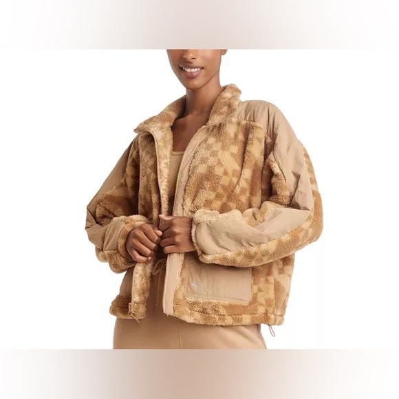 JoyLab | Jackets & Coats | Nwt Joylab Printed High Pile Fleece Jacket ...